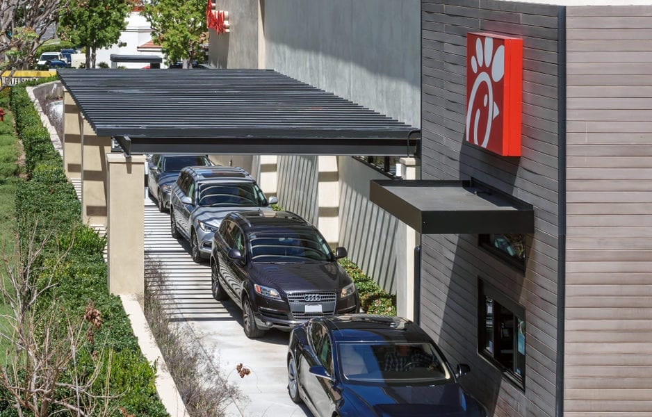 These Crazy Photos Show Just How LONG Fast-Food Drive-Thru Lines Are ...